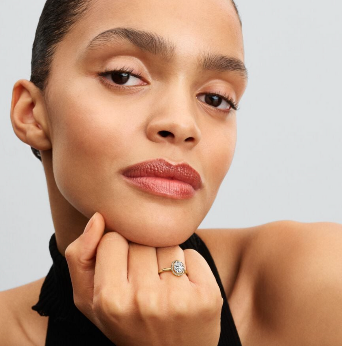 Oval Sparkling Halo Ring – Nini's Treasures